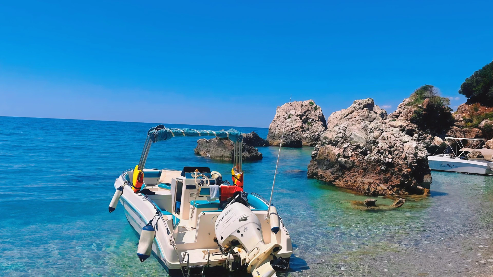 Sarande Boat Tour - South Trip to Ksamil & Pema e Thate